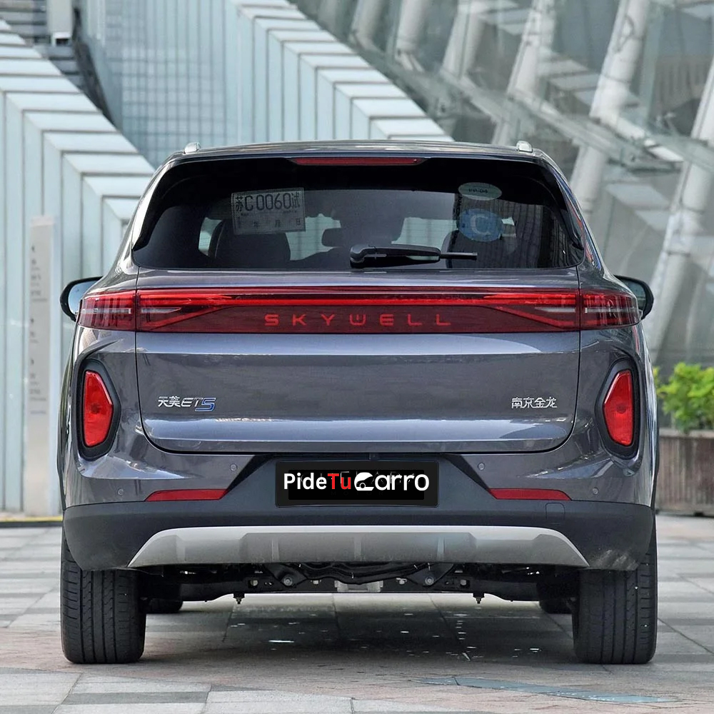 Skywell ET5 – Pidetucarro